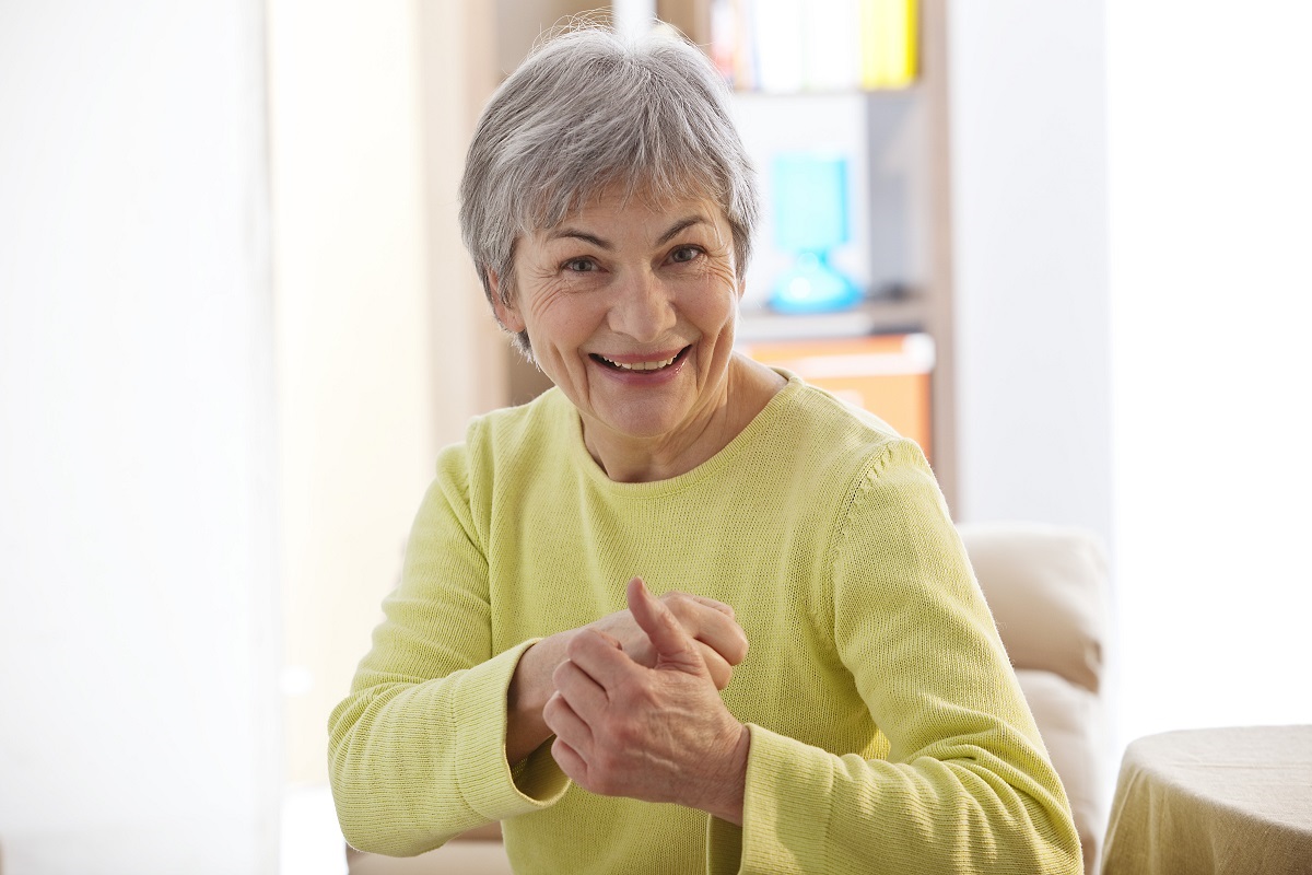 6 Habits That Ensure Healthy Living for Seniors | Tempo Stand